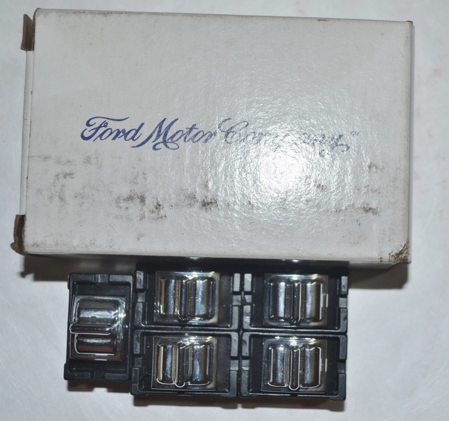 NOS FORD Power Window Switch CROWN VICTORIA LTD CONTINENTAL TOWN CAR ...