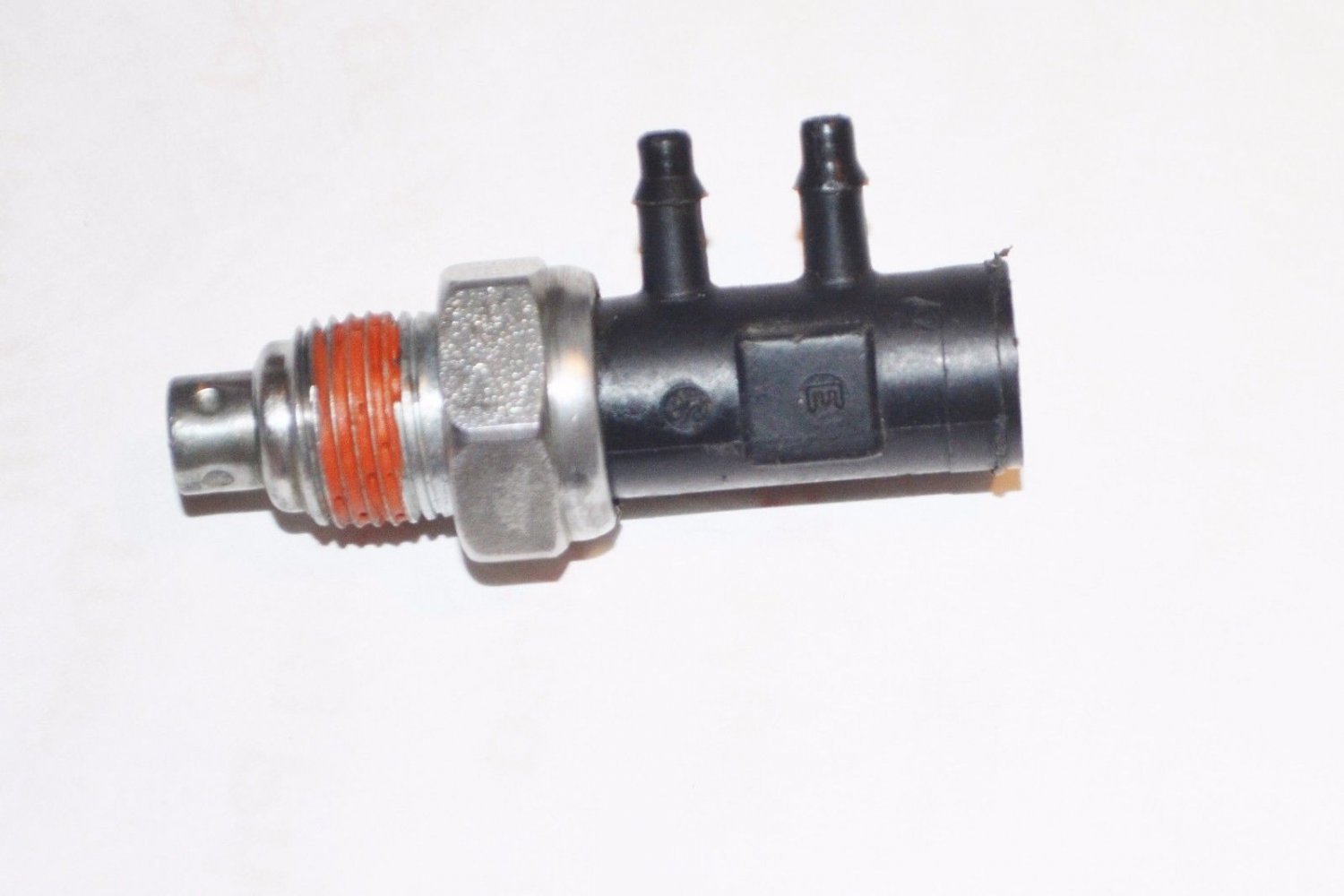 Ported-vacuum-switch FORD LINCOLN CONTINENTAL LINCOLN MARK IV MERCURY ...