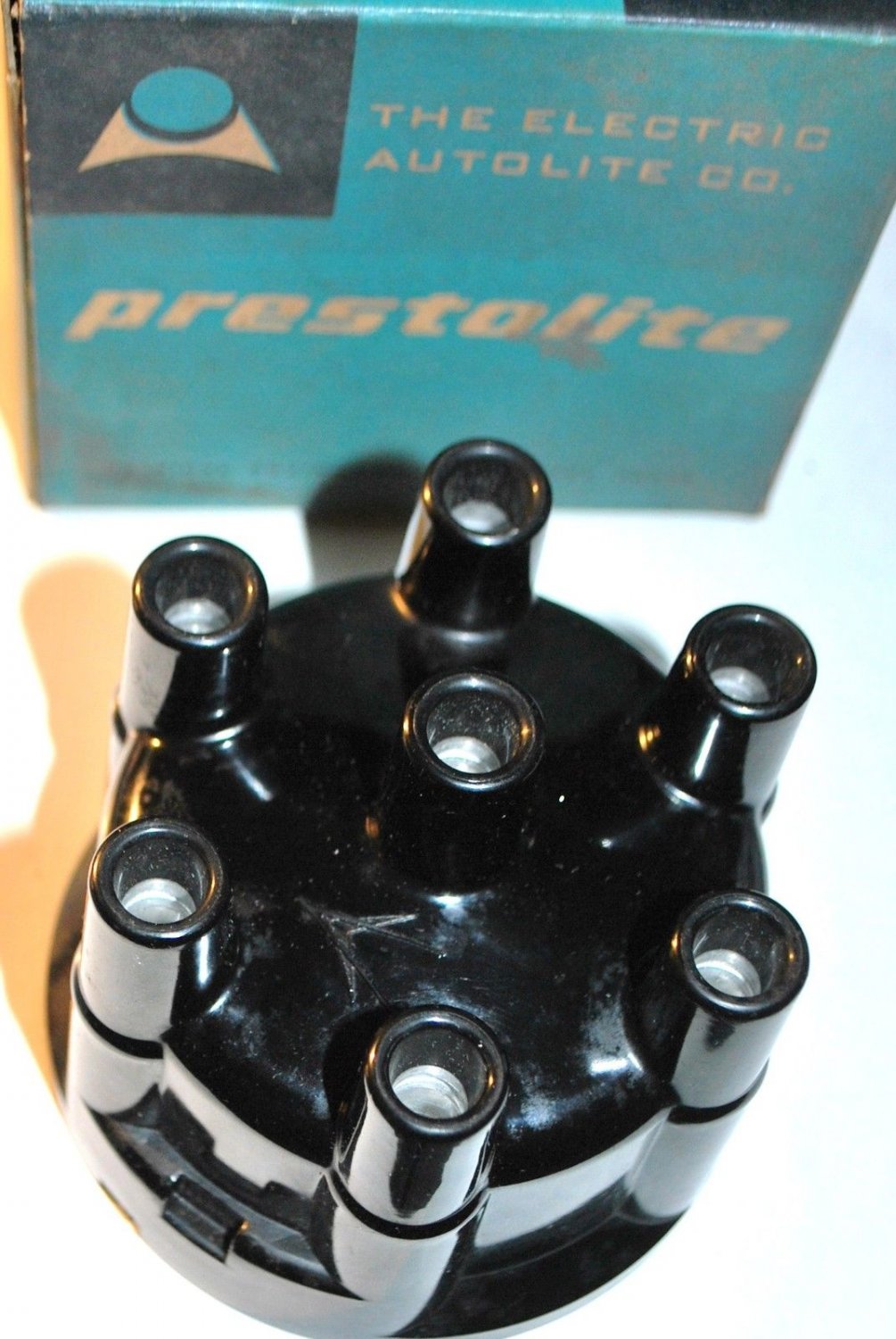 NOS PRESTOLITE DISTRIBUTOR CAP AMC CHRYSLER DODGE PLYMOUTH SLANT 6 JEEP ...