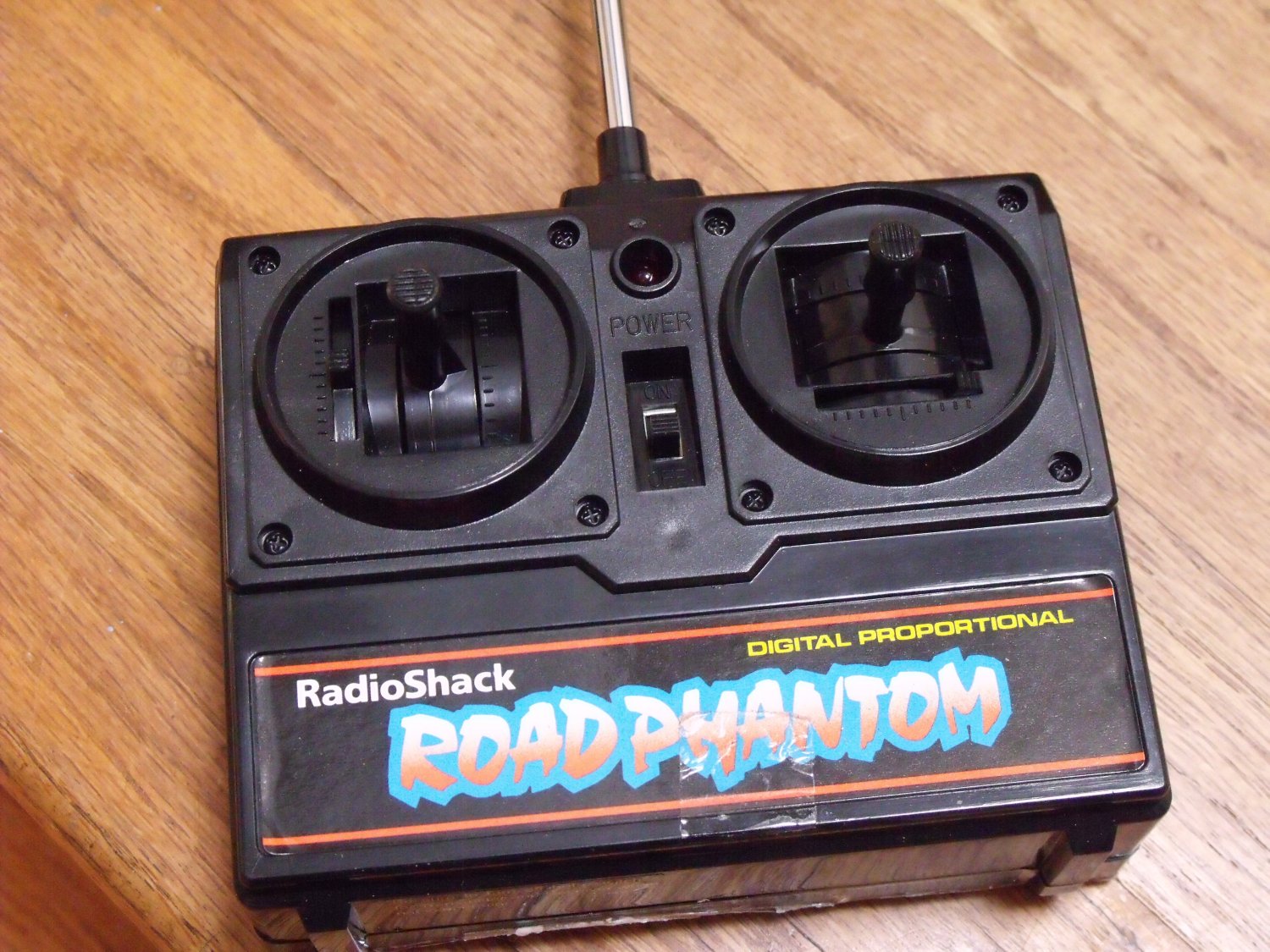 Radio controlled 4WD 'Road Phantom' racing buggy