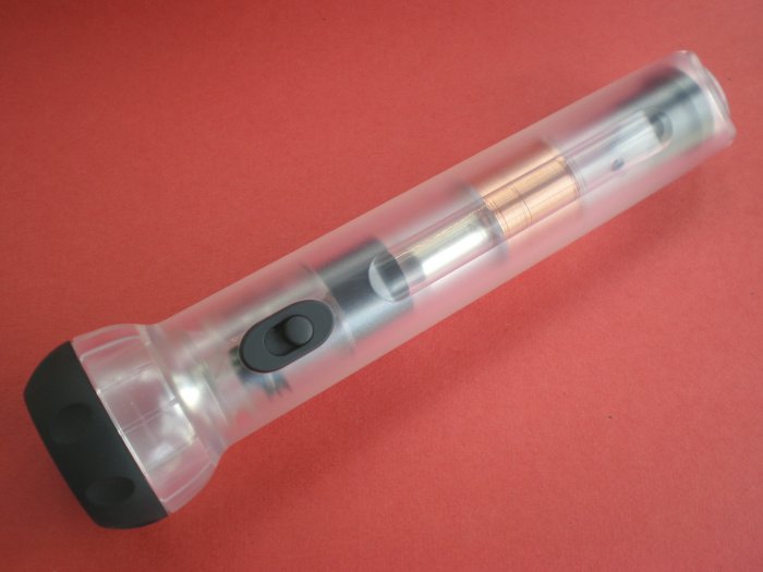 9 1/2" FARADAY SHAKE FLASHLIGHT MAINTENENCE FREE NEW