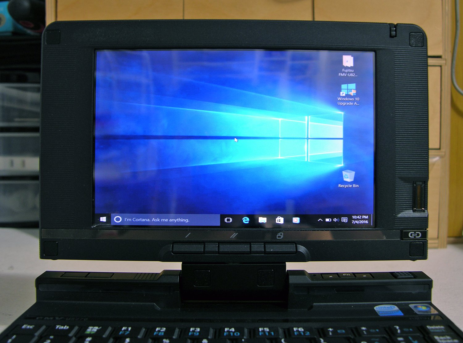 FUJITSU FMV LIFEBOOK UMPC U8270 MINI PC INTEL 1.60GHz 1GB RAM 60GB HD ...