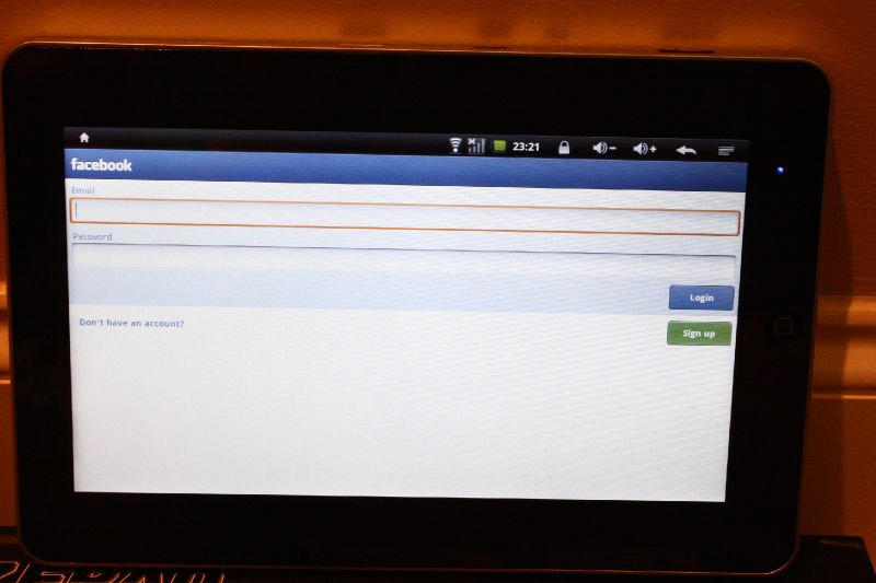 10" ZENITHINK ZT-180 ANDROID TABLET 2.2 ZEPAD PC WEBCAM