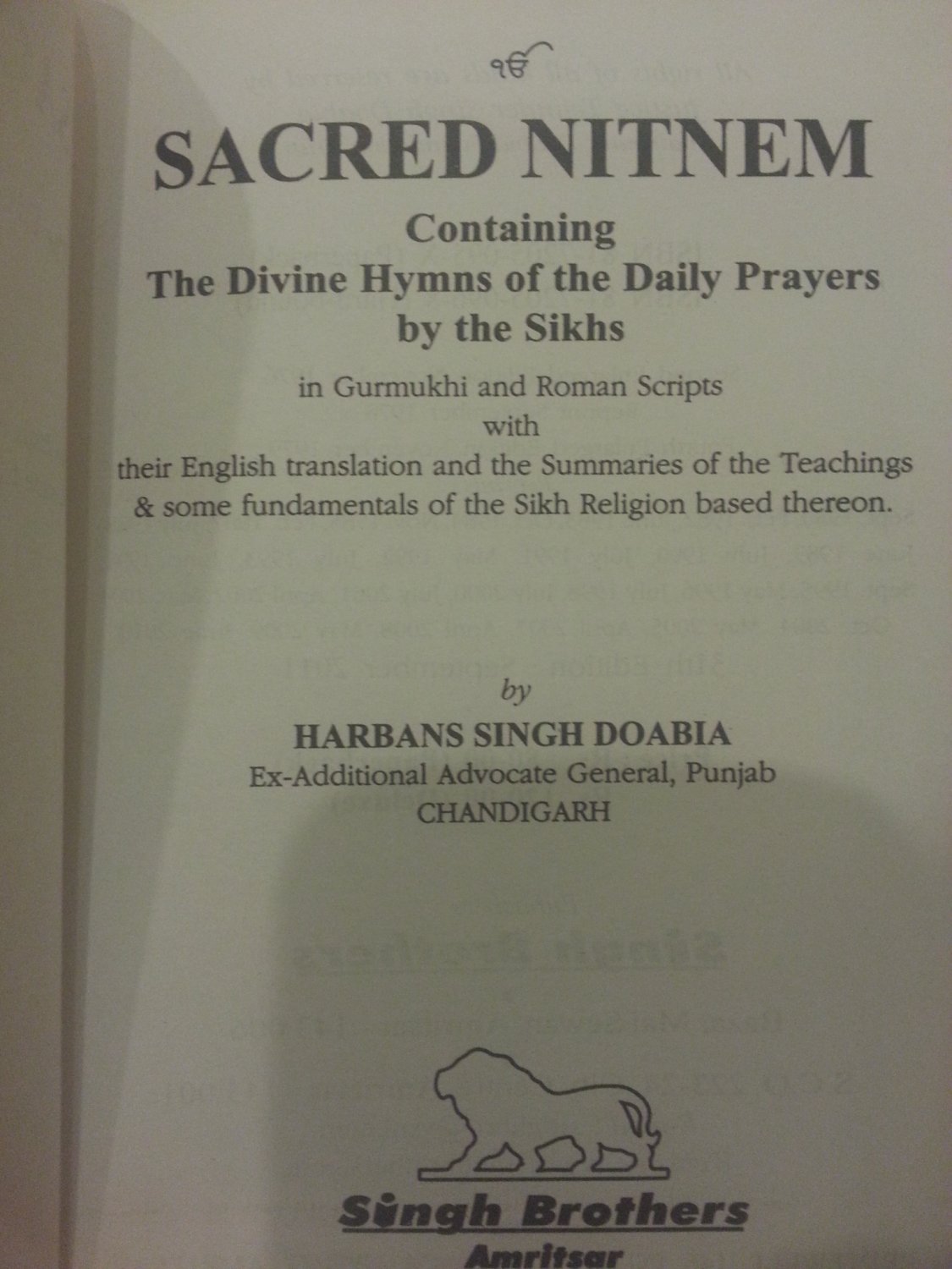 Sacred Nitnem - English translation of Sikh Prayers (English Nitnem Gutka)