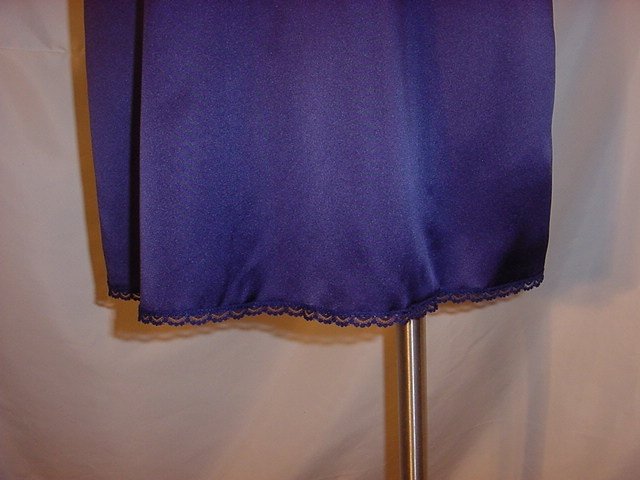 Maidenform Sweet Nothings navy blue Half Slip Vintage slip Small half slip