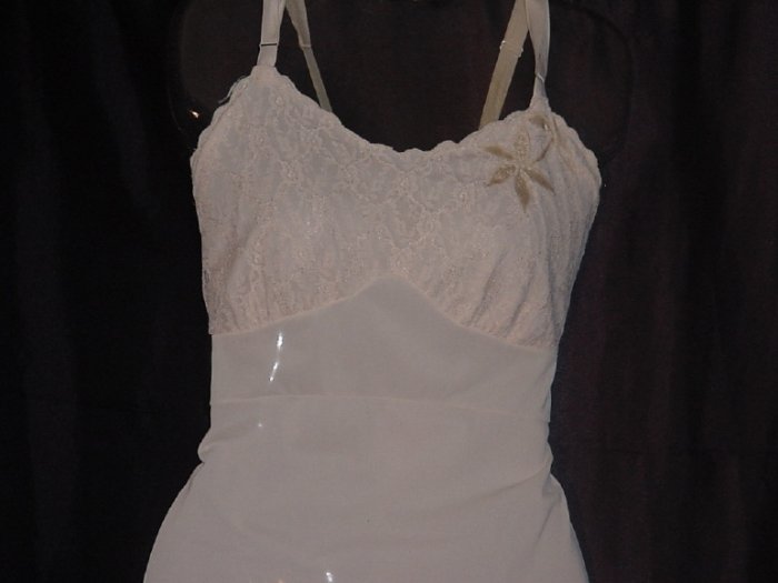 Full slip Vintage Slip Dress Beige Lace bodice hem Applique Whole slip