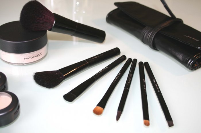 Mac Brush Set "Travel" Edition, 7 pieces