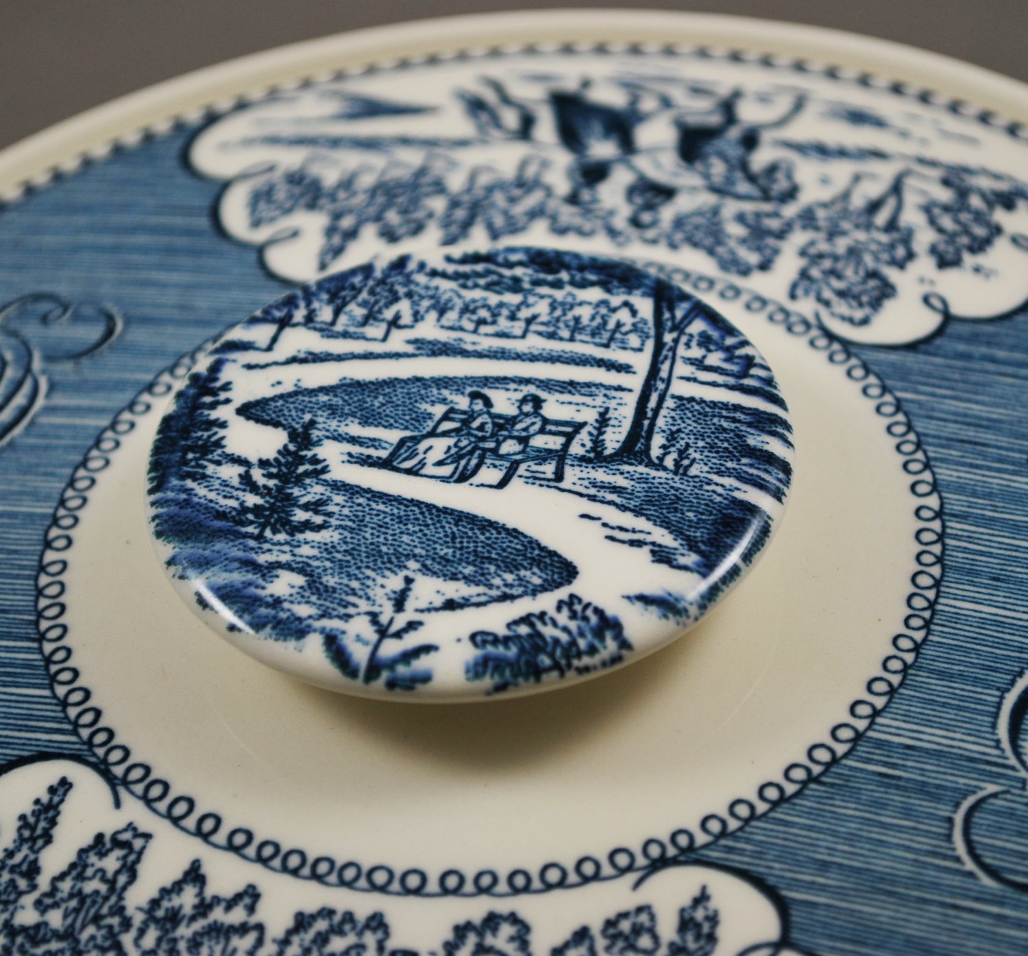 Royal China Vintage Currier & Ives Blue Covered Casserole Dish